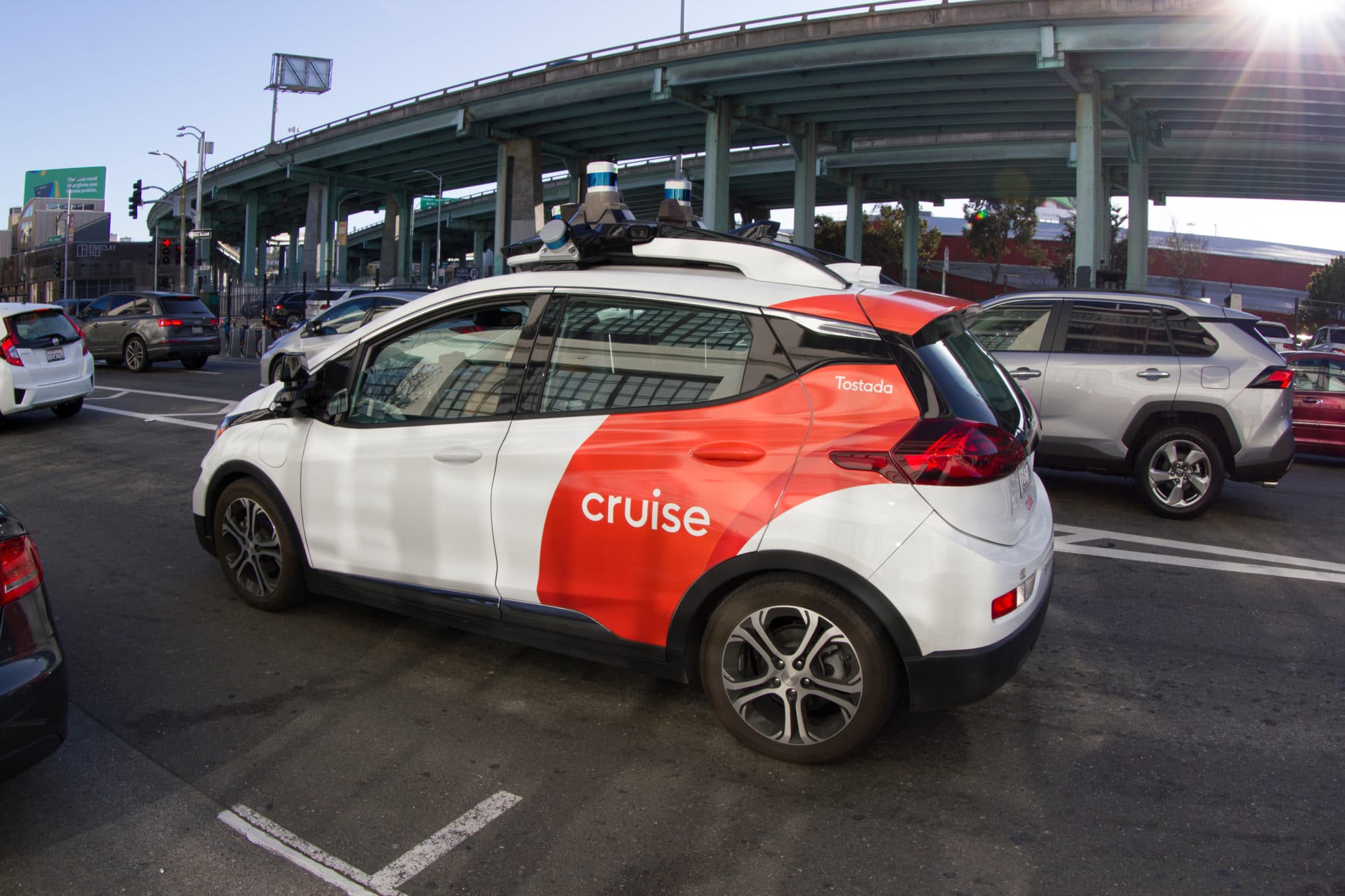 Microsoft Partners with Cruise on Self-Driving Cars - crednews